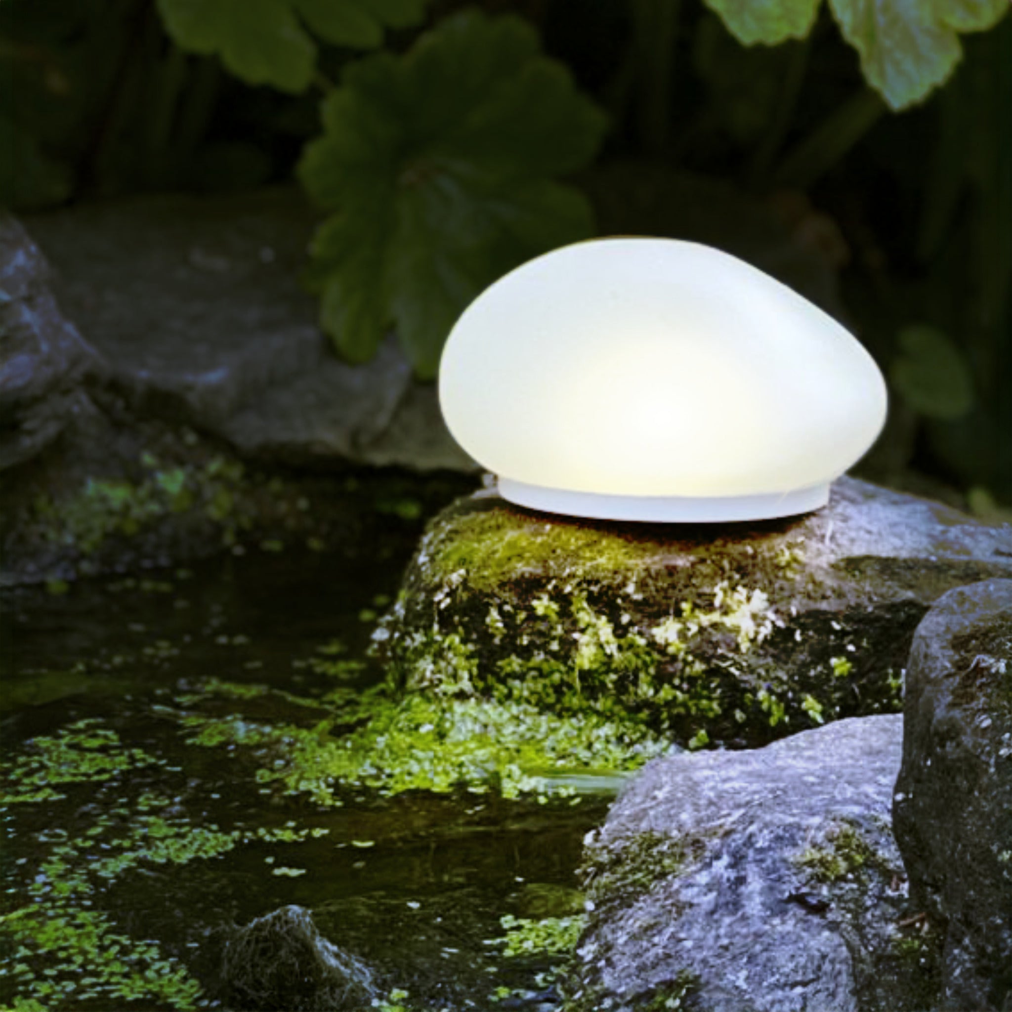 H Potter Solar Glass Riverstone Rock Light – Warm LED Outdoor Light